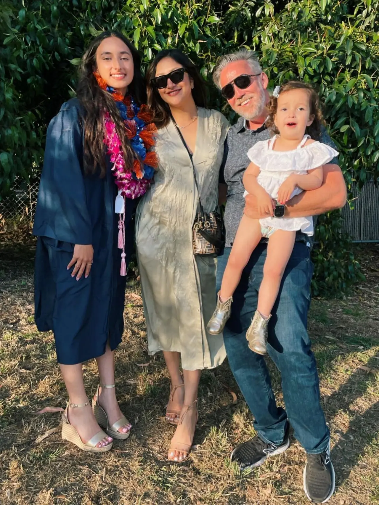 7 Potret Kelulusan Putri Sulung Rahma Azhari yang Kini Beranjak Dewasa ...