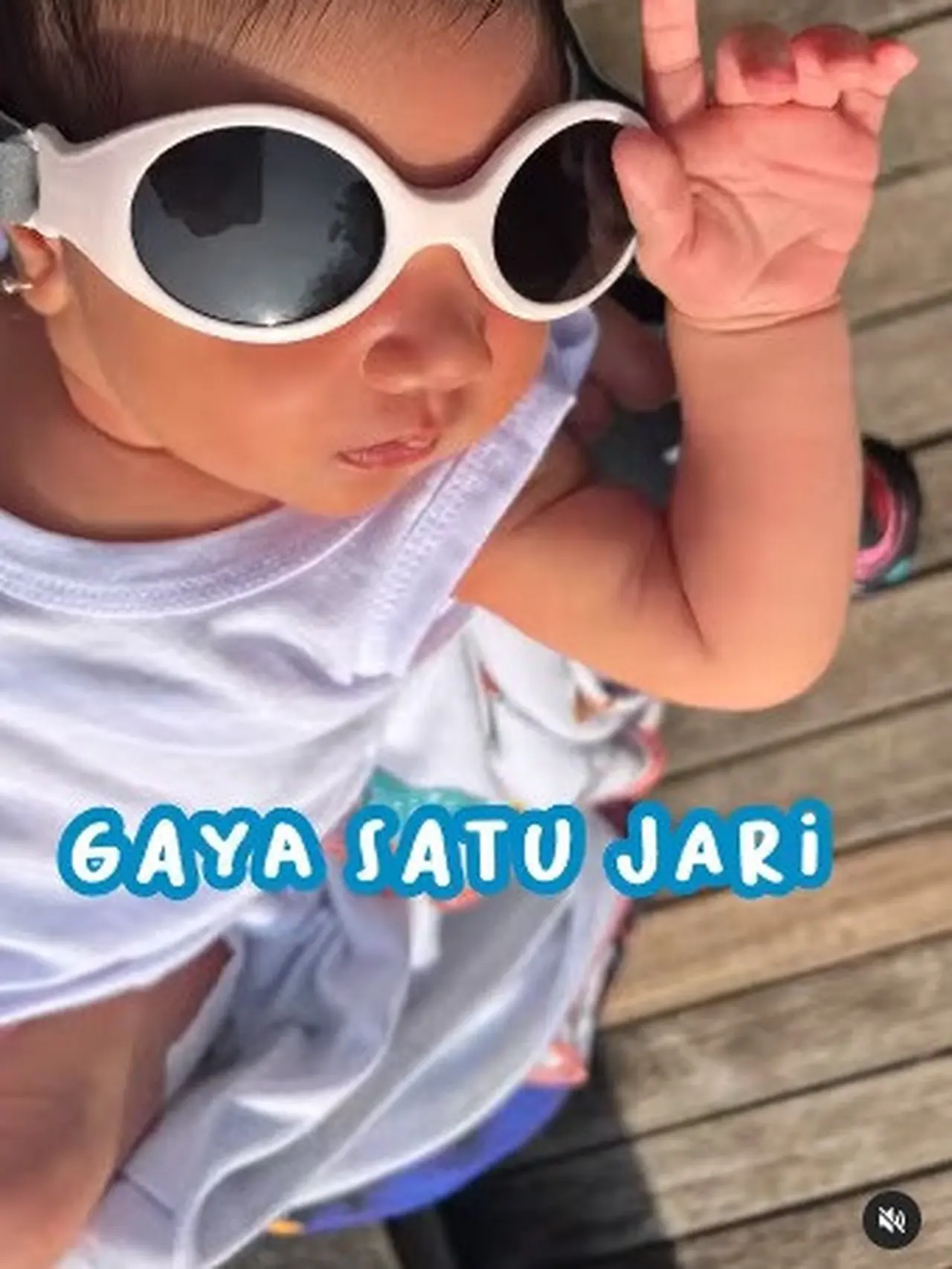 Potret Baby Ara, Putri Irish Bella dan Ammar Zoni yang Menggemaskan ...