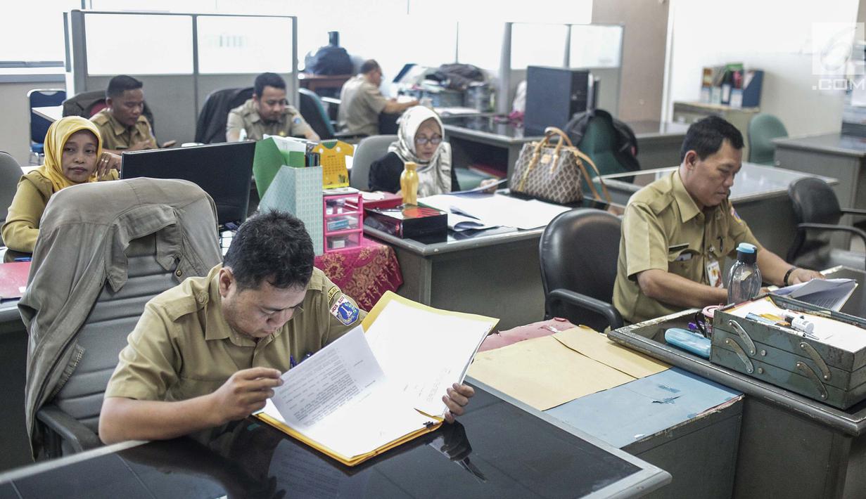 FOTO: Usai Libur Lebaran, PNS DKI Jakarta Langsung Aktif Bekerja - Foto ...