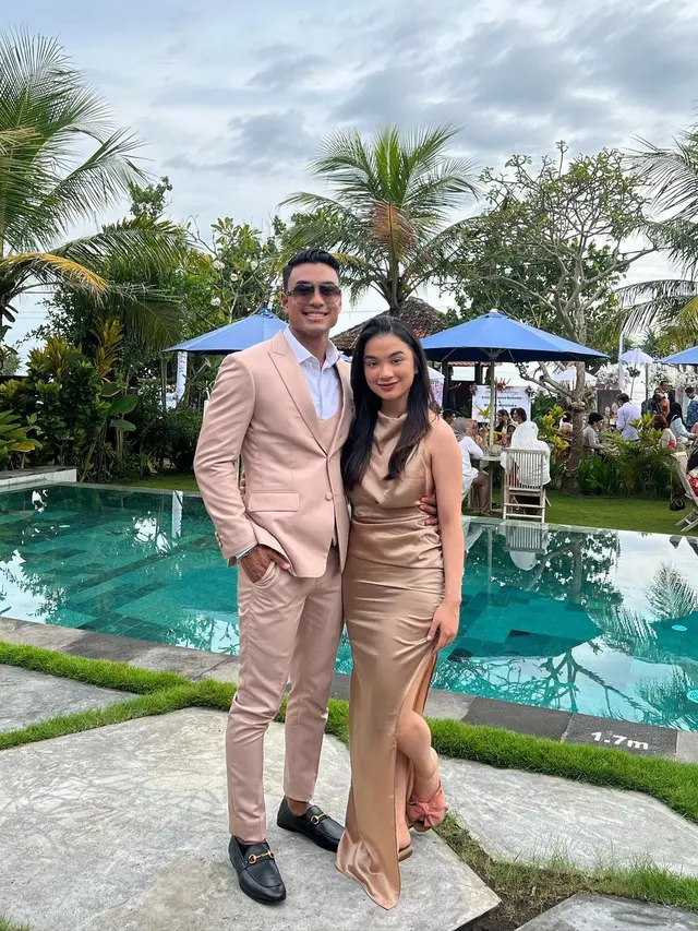 Sempat Dijodohkan dengan Fuji, Ini 7 Potret Austin Alexander dan ...