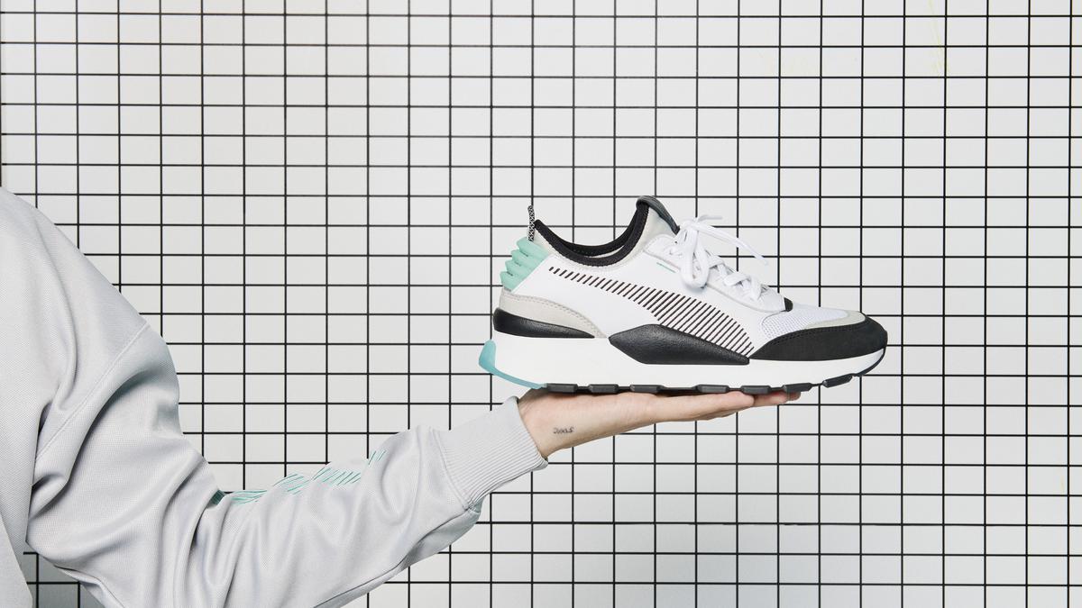 Retro Khas 80-an, Sneaker Ini Buat Anda Tampil Modern dan Estetik ...