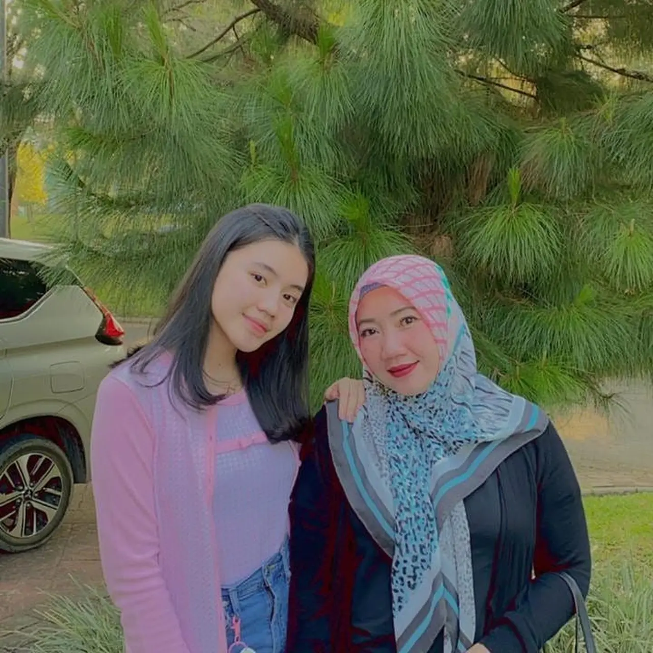 6 Potret Hasya Anak Sambung Irish Bella dengan Mendiang Ibu, Penuh ...