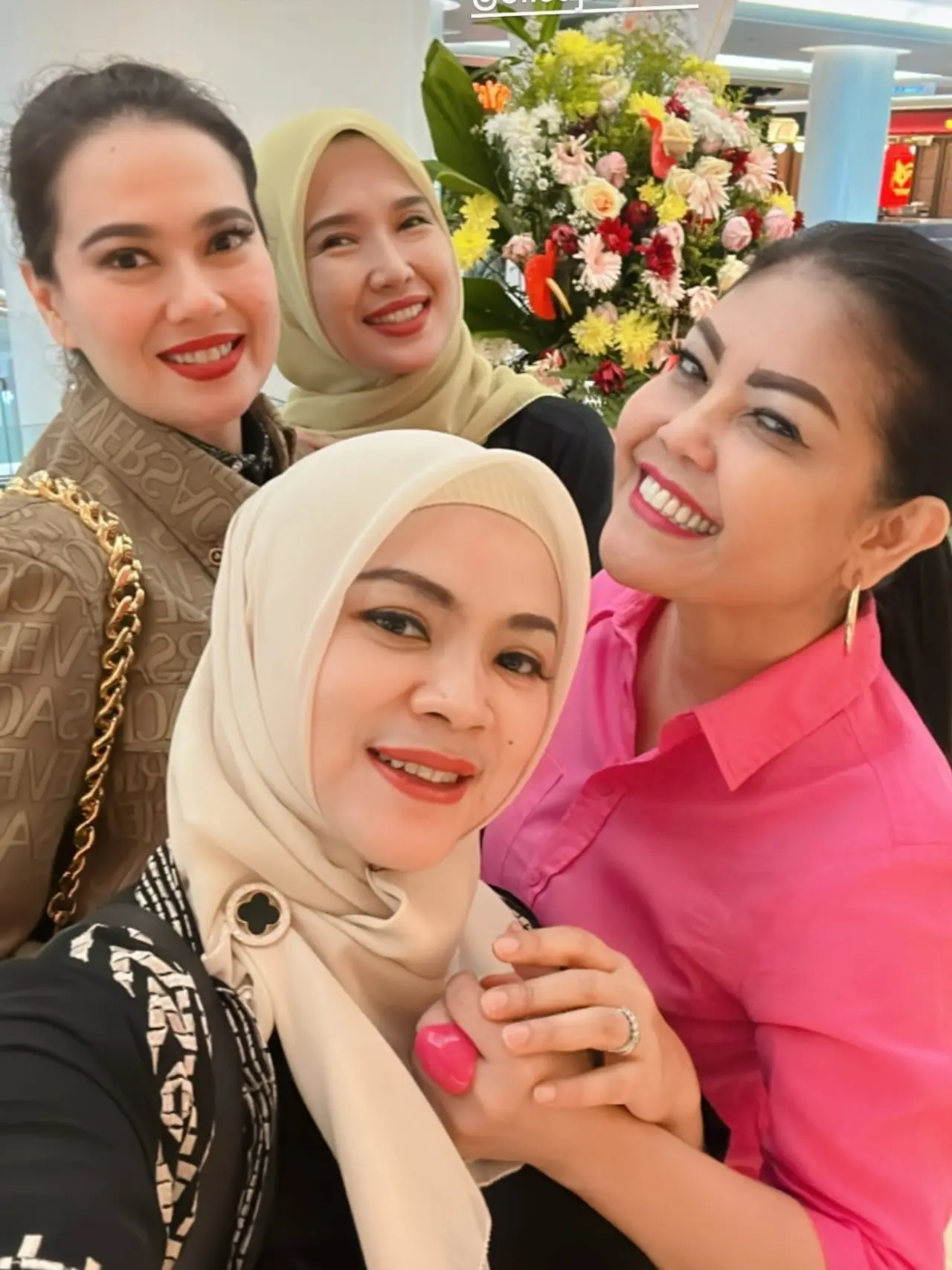 6 Potret Terkini Catherine Wilson Usai Diceraikan Idham Mase, Nikah Satu Tahun - Hot Liputan6.com