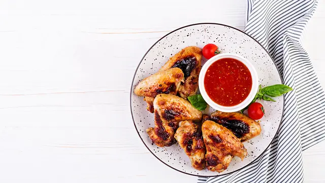 6 Resep Ayam Bumbu Rujak Jawa Timur, Pedas dan Gurihnya Bikin Nagih