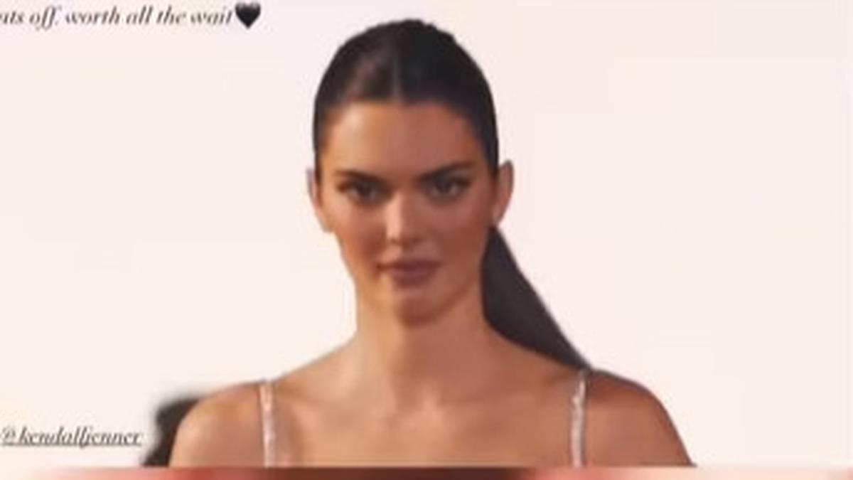 Potret Fierce dan Memukau Cinta Laura dan Enzy Storia di Paris Fashion ...