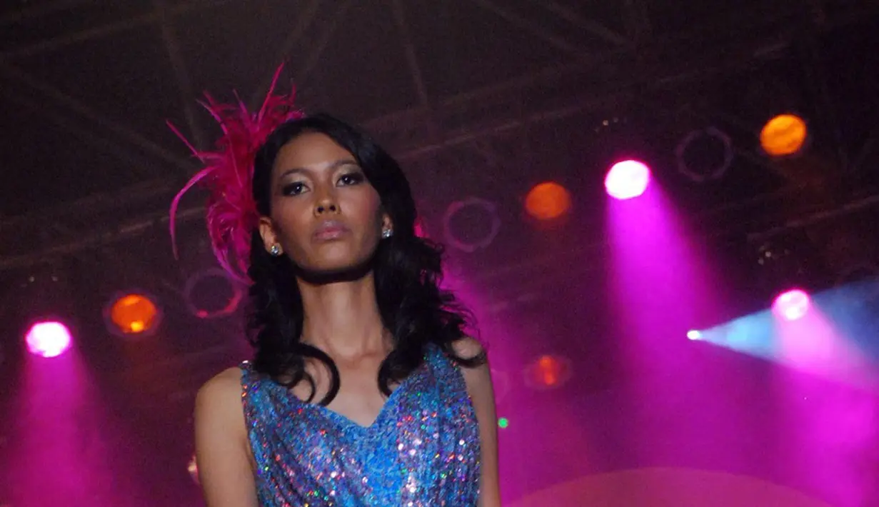 Karya Ivan Gunawan di Ultah 20 BSD City - Photo Fimela.com