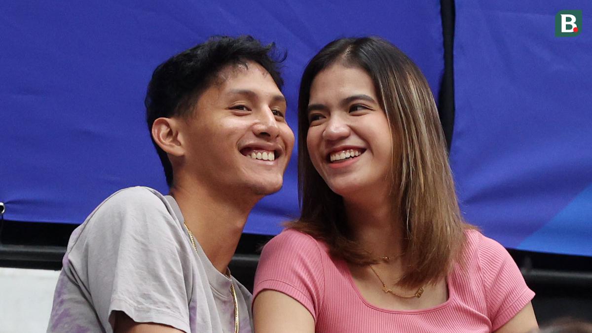 Foto: Romantisnya Daniel Wenas dan Shella Bernadetha Saat Nonton Piala Dunia FIBA 2023