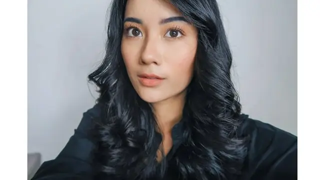 Resmi Menikah, Ini 7 Potret Cantik Ina Marika Istri Rezca Syam - Hot ...