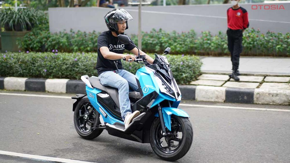 Dirilis Tahun Lalu, Ini Rata-rata Jarak Pemakaian Motor Listrik Alva ...