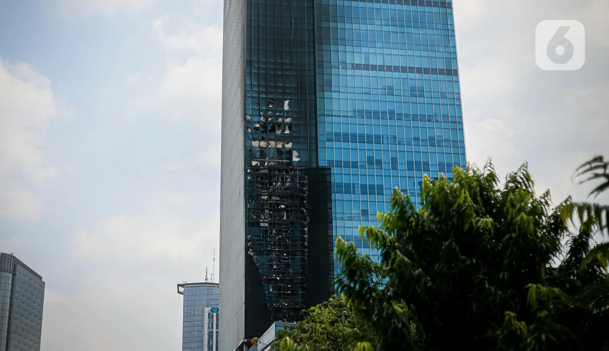 Penampakan Sisa Kebakaran yang Menghanguskan Sebagian Gedung K-Link ...