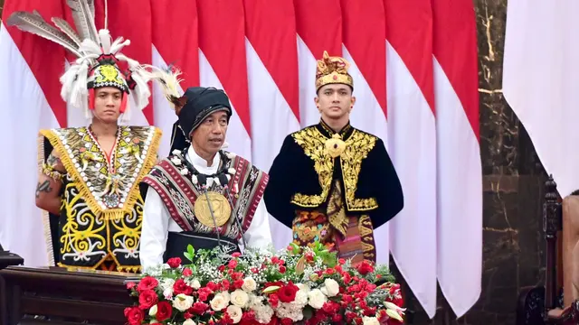 5 Potret Dua Ajudan Jokowi yang Tiap Tahun Bikin Salfok Netizen, Salah ...