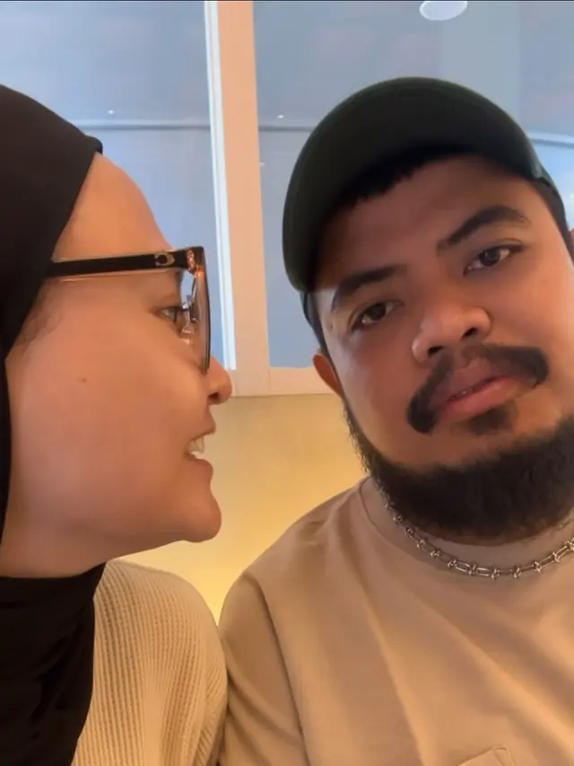 7 Potret Rigen Umumkan Istri Hamil Anak Ketiga, Indah: KB Spiral Jebol ...