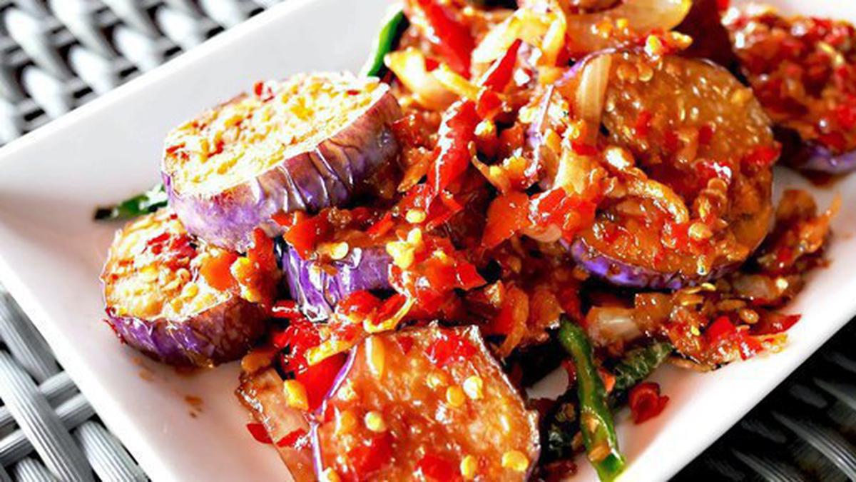Resep Praktis Tumis Terong Bumbu Balado Aroma Terasi Lezat - Food ...