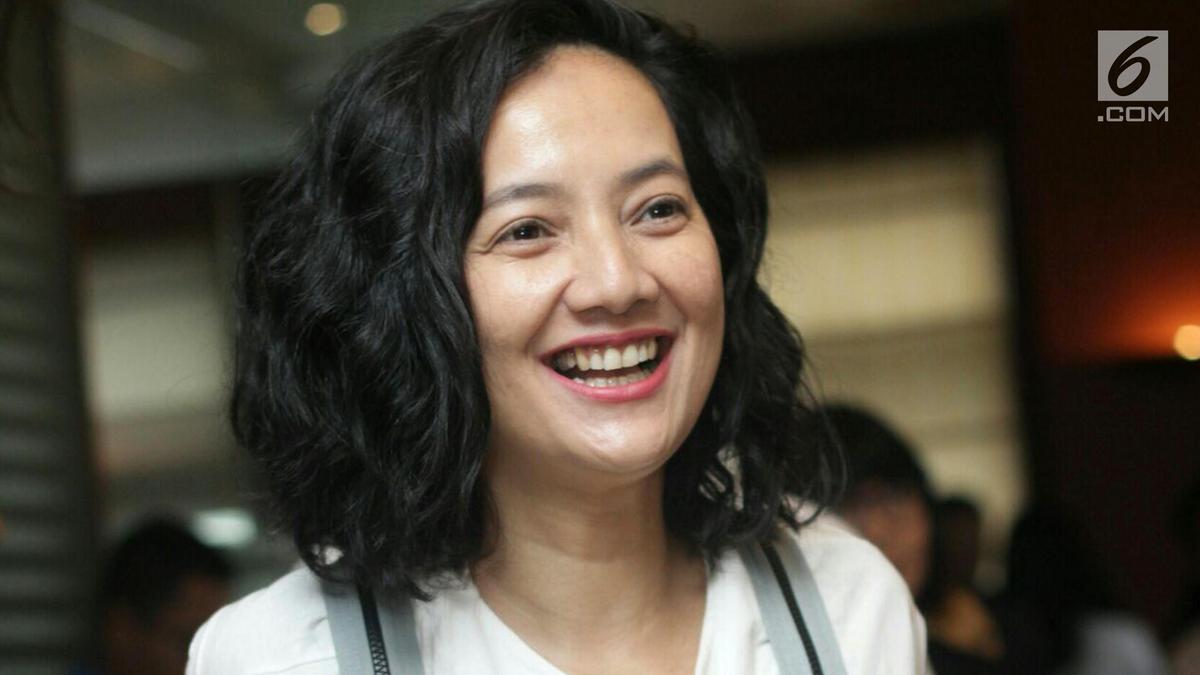 Cerita Cut Mini yang Jatuh Cinta dengan Yoga