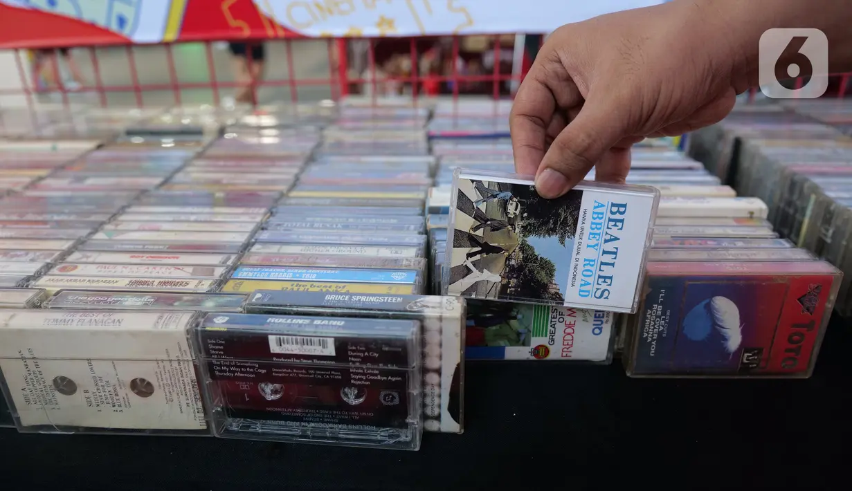 FOTO: Nostalgia Barang Lawas di The 90's Festival - Foto Liputan6.com