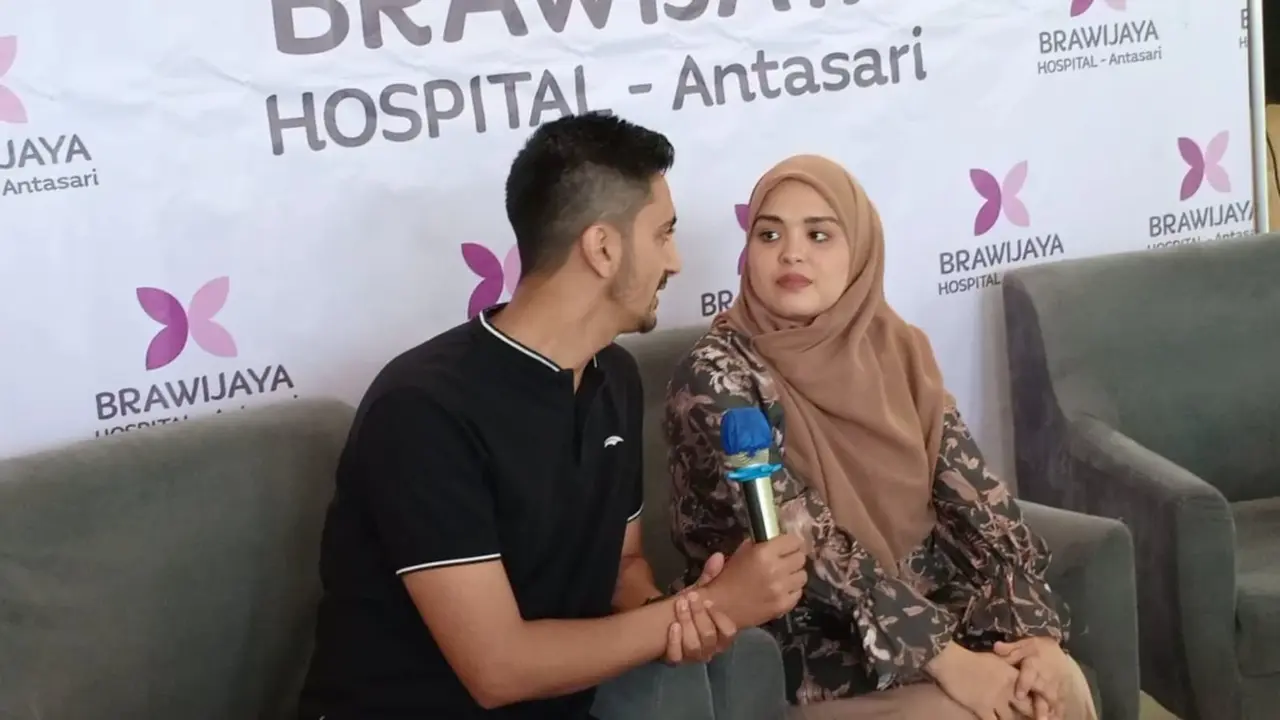 Anak Kedua Vebby Palwinta Diberi Nama Omar Razie Bawazier, Ungkap ...