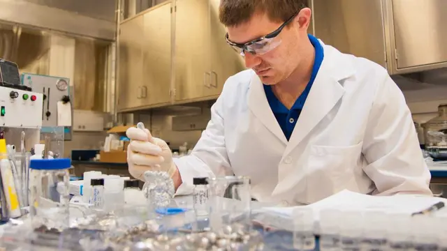 Patologi Adalah Cabang Ilmu Kedokteran, Kenali Jenis dan Cabangnya ...