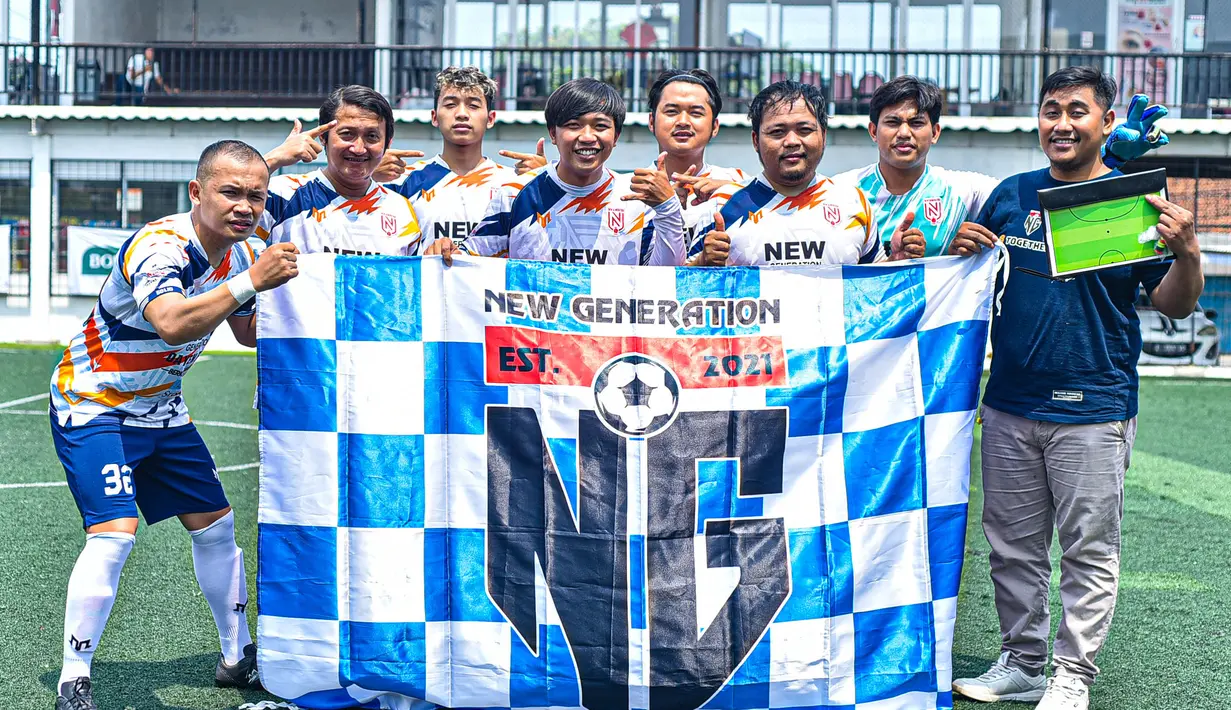 Foto: Srimulat FC dan New Generation FC Lolos ke Perempatfinal Bola ...