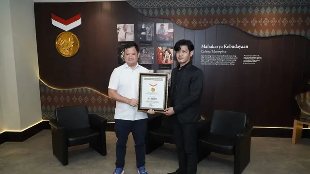 Banyu Anggoro Sukses Mecahkan Rekor MURI dengan Produk Skincare Pria