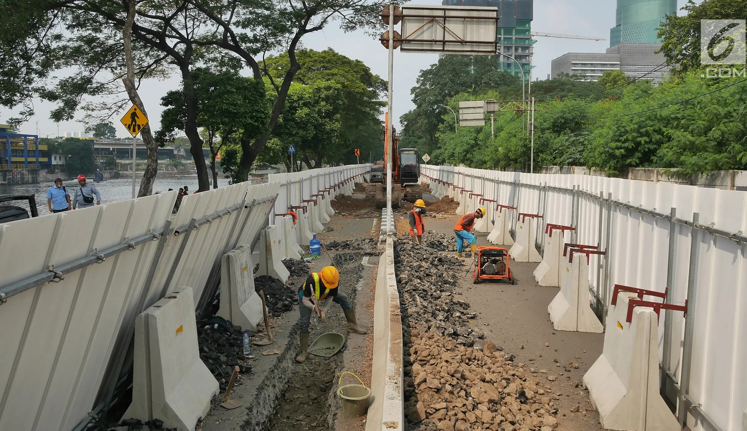 FOTO: Ada Proyek LRT, Jalan Setiabudi Tengah Ditutup Mulai Hari Ini ...