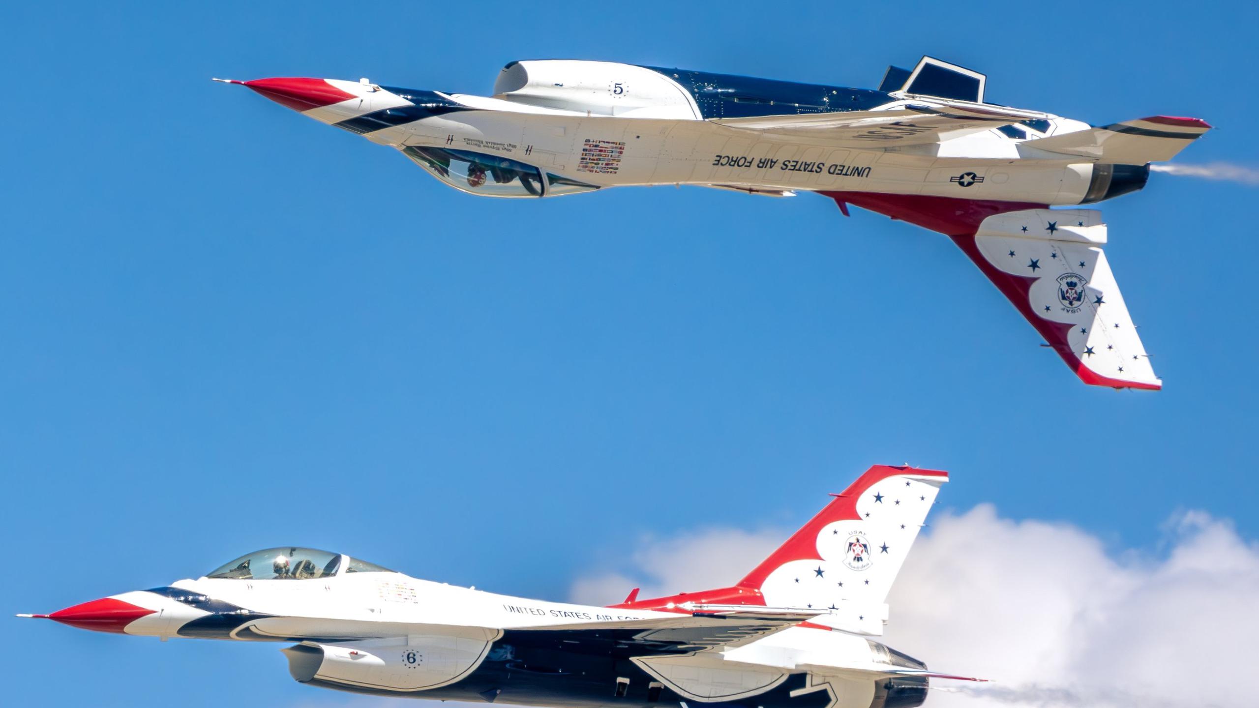 F-16 Thunderbirds Crashes in California During Training Mission, Here's ...