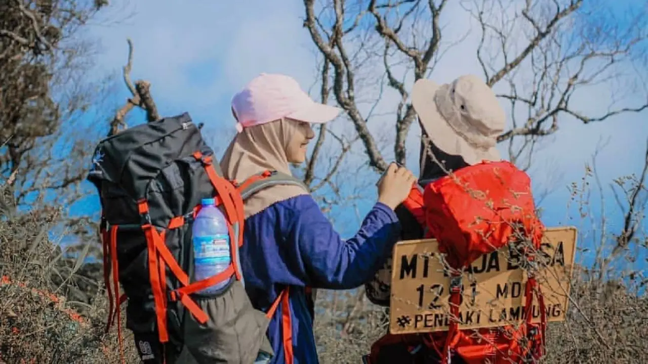 6 Fakta Menarik Gunung Rajabasa di Lampung yang Terlihat dari Pelabuhan ...