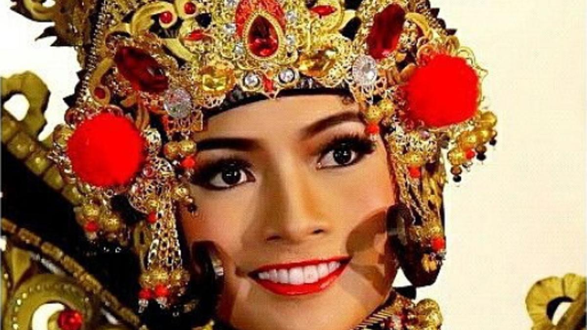 Busana Puteri Indonesia 2015 untuk Miss Universe Dibuat Sebulan