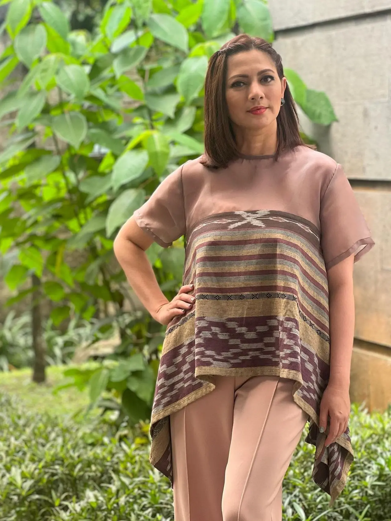 Masih Eksis Sampai Sekarang, 10 Potret Cut Keke yang Terlihat Awet Muda di Usia Hampir 50 Tahun