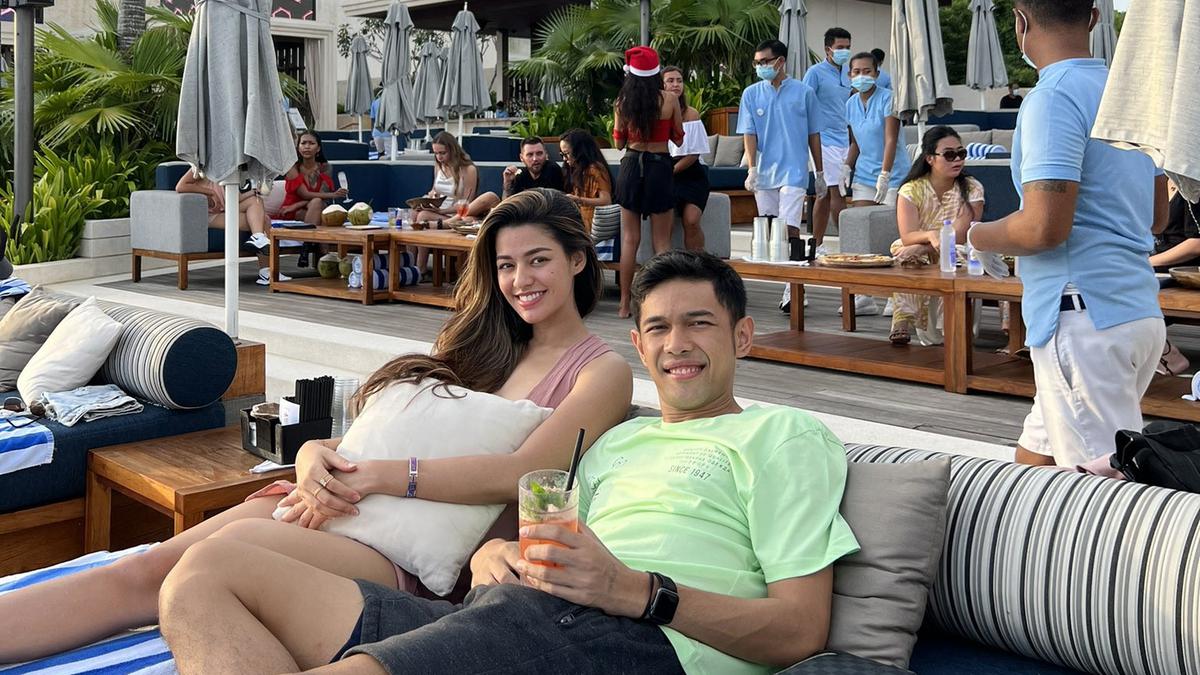 Dikabarkan Dekat, Berikut Potret Kebersamaan Susan Sameh dan Fajar Alfian - Photo Fimela.com