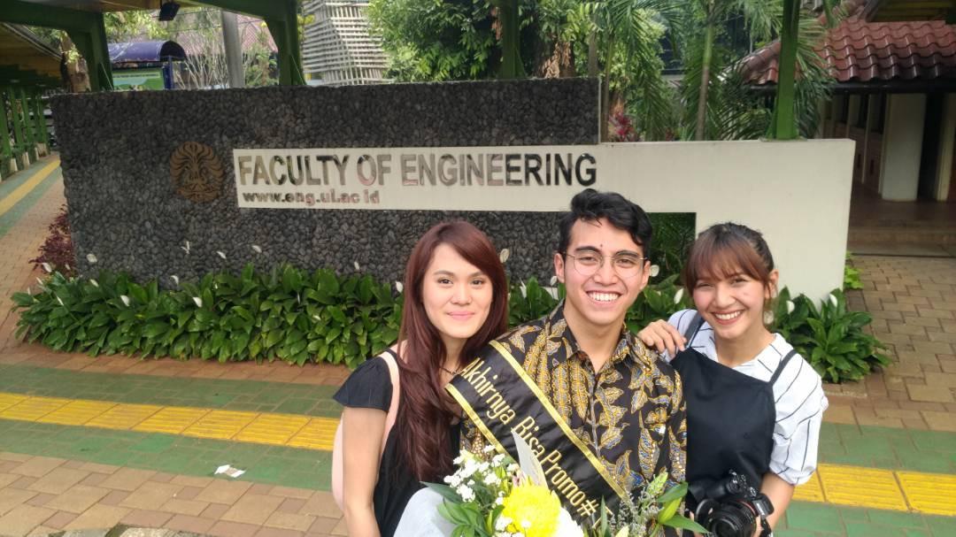 Vadi Akbar Lulus Sarjana Teknik