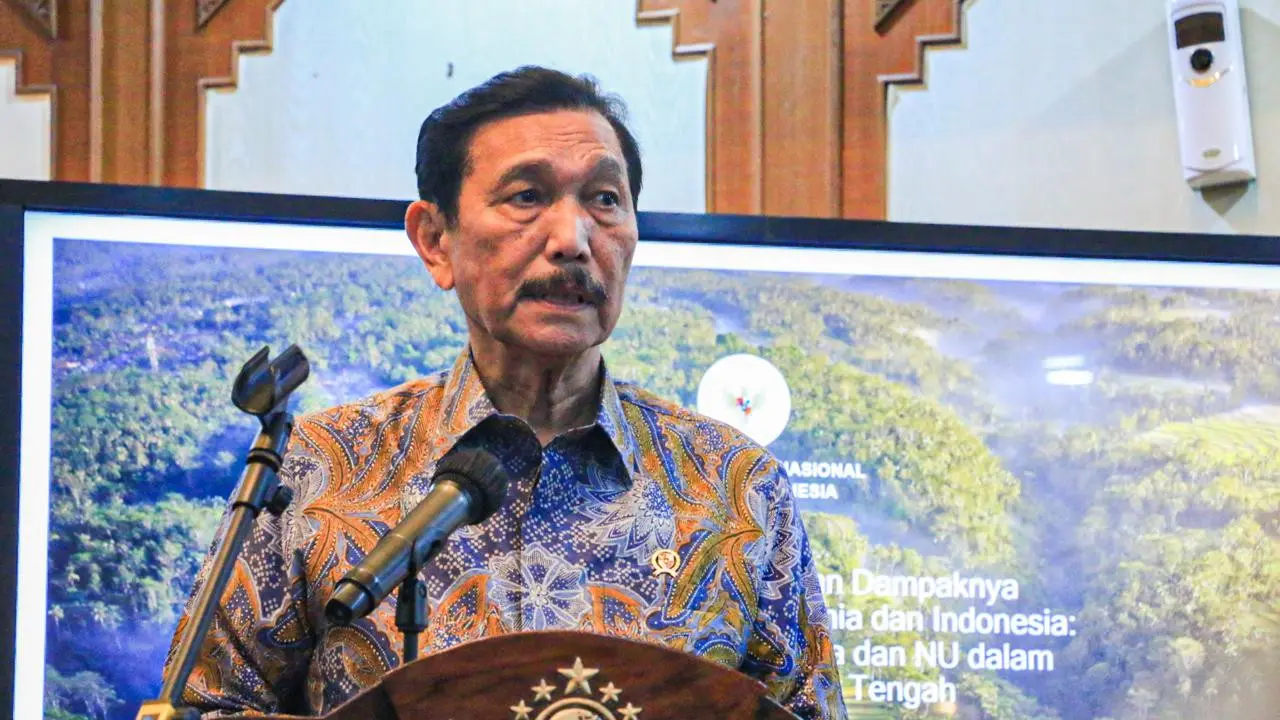 Luhut Tanggapi Aksi Indonesia Gelap: Yang Gelap Kau, Bukan Indonesia - Bisnis Liputan6.com
