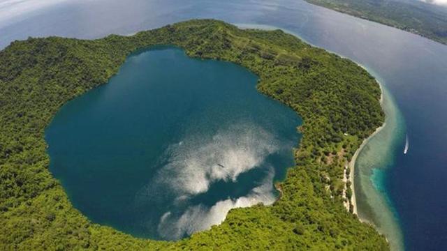 Wisata Magis Penuh Pesona di Pulau Satonda - Lifestyle Liputan6.com