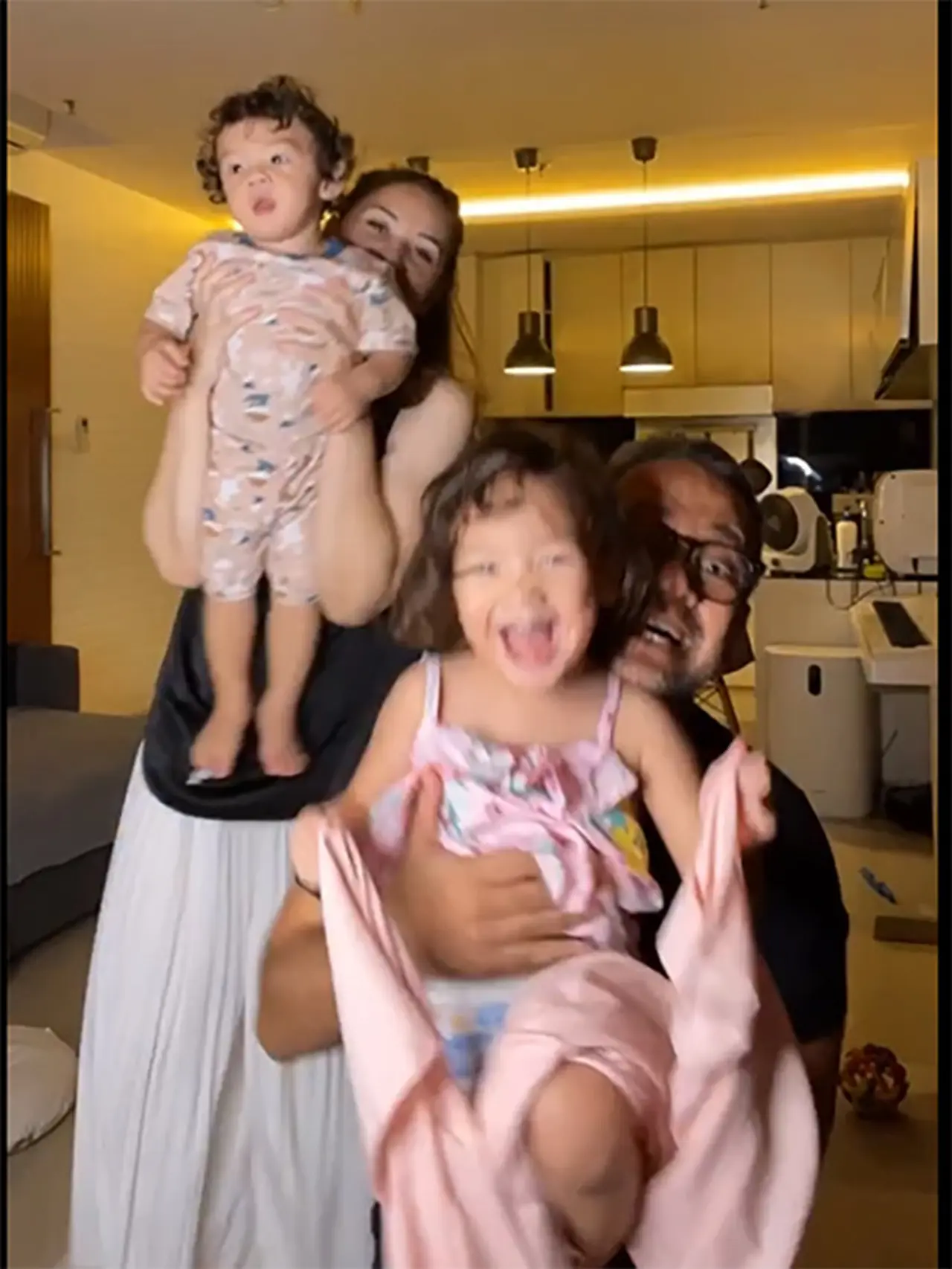 Tips Parenting Mona Ratuliu, Ketika Anak Kecewa dan Tantrum