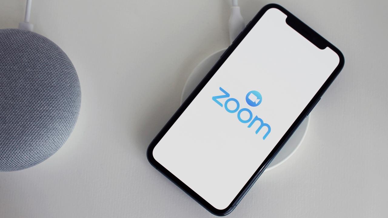 Simak Cara Aktifkan Teks Transkripsi Otomatis di Zoom