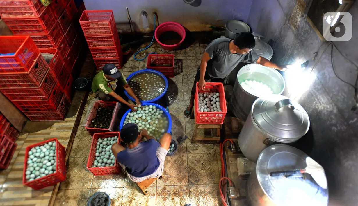 Tol Trans Jawa Makin Ramai, Penjualan Telur Asin Brebes Meningkat ...