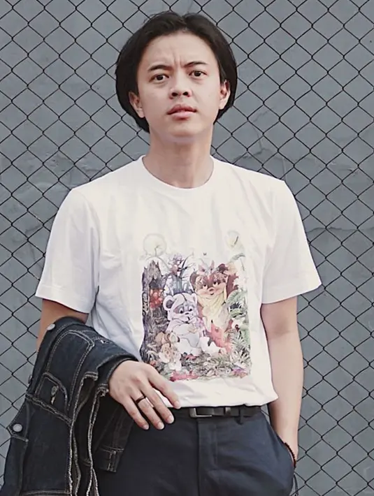 FOTO: Keluar dari Smash, Begini Penampilan Bisma Karisma Sekarang ...