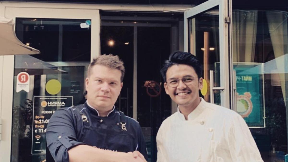 Chef Aziz Amri Masterchef Indonesia Ajarkan Menu Nusantara Kepada Chef ...