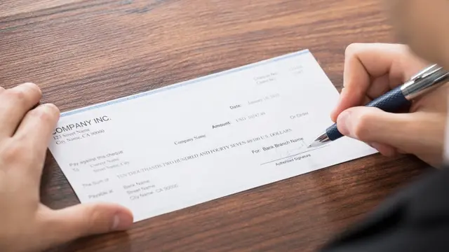 5-8-1891: Peluncuran Perdana Cek Perjalanan untuk Alat Pembayaran ...