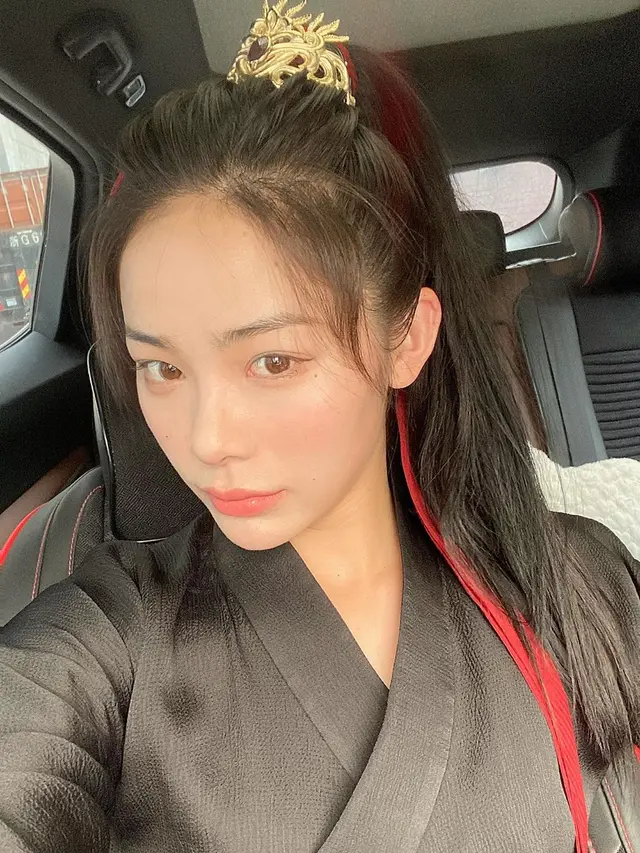 6 Potret Liu Yaxi Pemeran Pengganti Liu Yifei di Film Mulan yang Jago ...