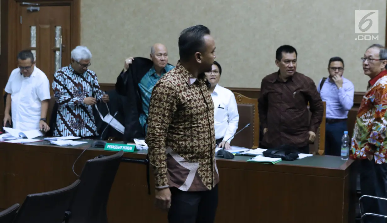 FOTO: Irvanto Jalani Sidang Lanjutan Dugaan Korupsi E-KTP - Foto ...