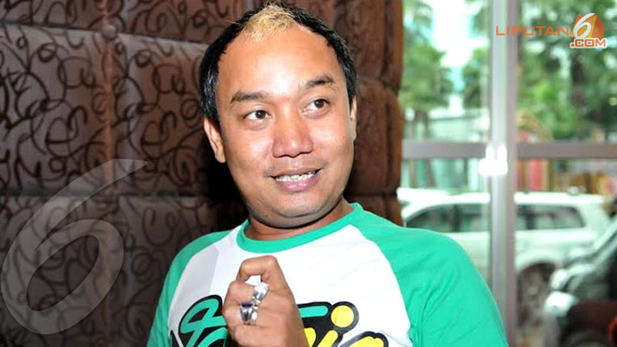 Sukses Jadi Pelawak, Aziz Gagap Tak Bisa Tinggalkan Profesi Ini ...