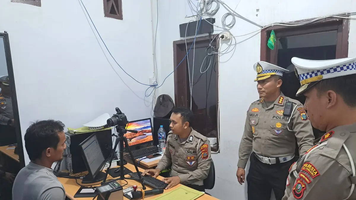 Berita Kombes Pol Muji Ediyanto Hari Ini - Kabar Terbaru Terkini ...