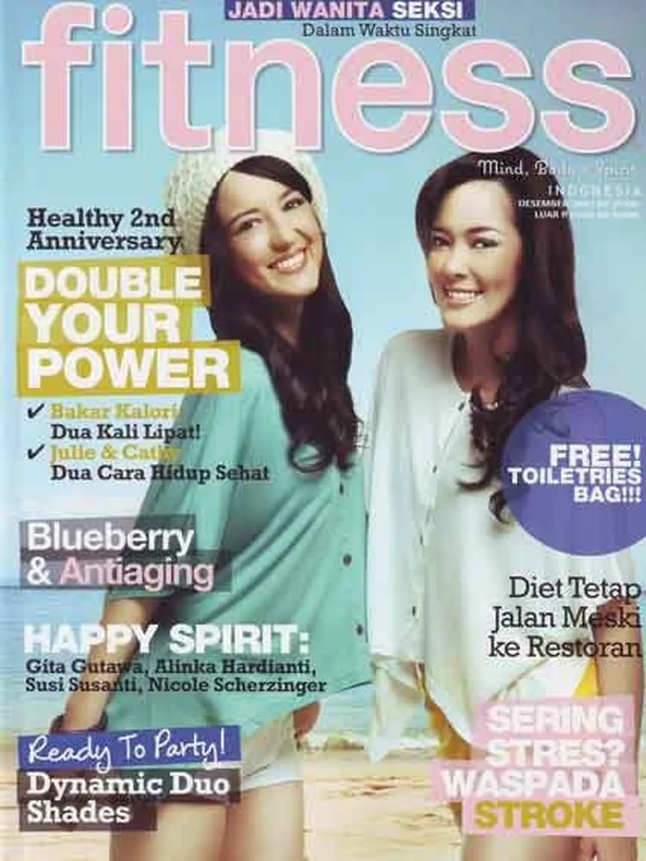 6 Foto Jadul Julie Estelle Saat Jadi Cover Model Majalah, Curi Perhatian - Hot Liputan6.com