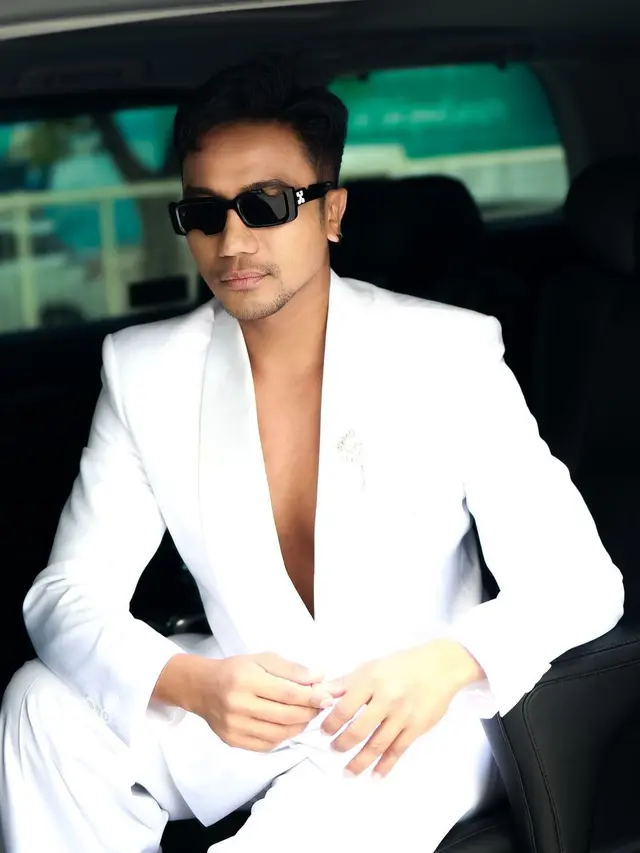 Bubah Alfian Beri Pelatihan Self Makeup Sesuai Karakter Wajah, Agar ...