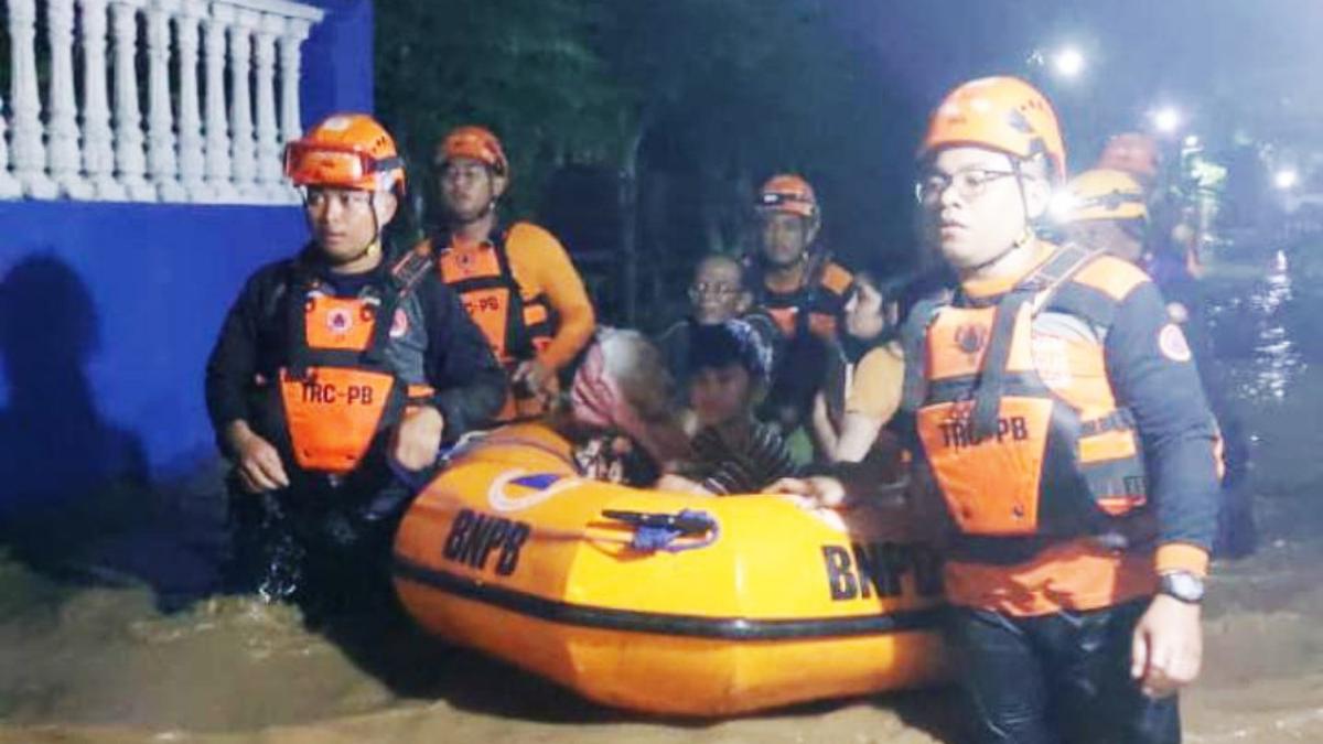 Banjir Bandang di Musim Kemarau, 300 KK di Lumajang Terendam Setinggi 1 ...
