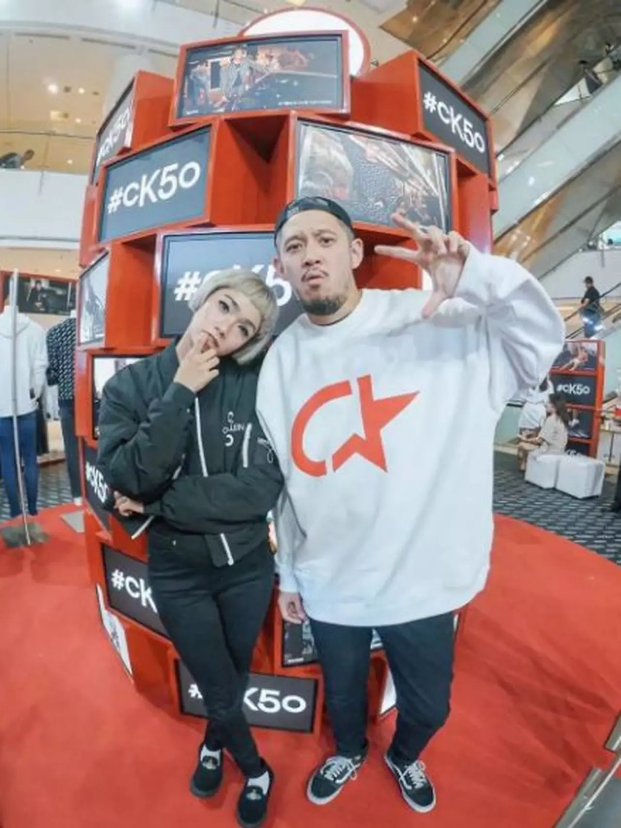 10 Pemain Sinetron 'Di Sini Ada Setan', Ini Potret Harmonis Bersama ...