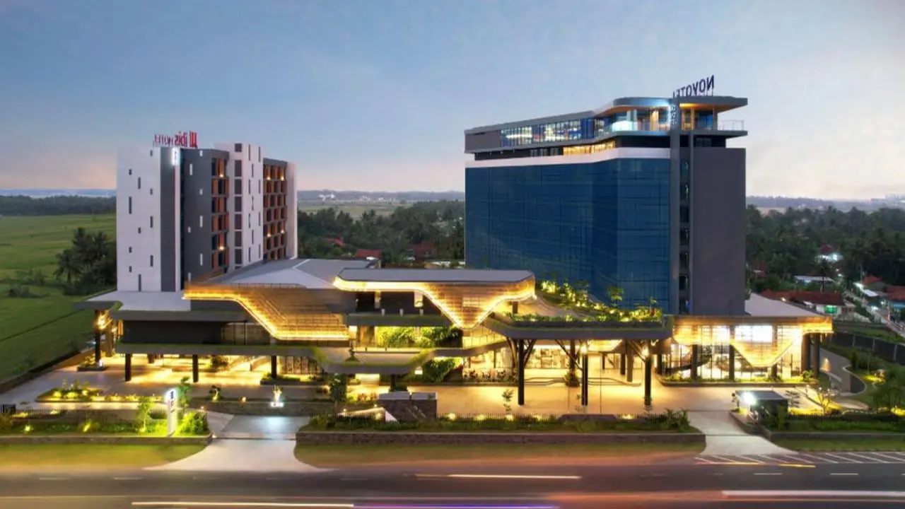 Pilihan Hotel Dekat Bandara Internasional Yogyakarta dengan Pemandangan ...