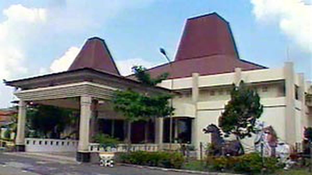 Mampir ke Museum Ronggo Warsito di Semarang - ShowBiz Liputan6.com