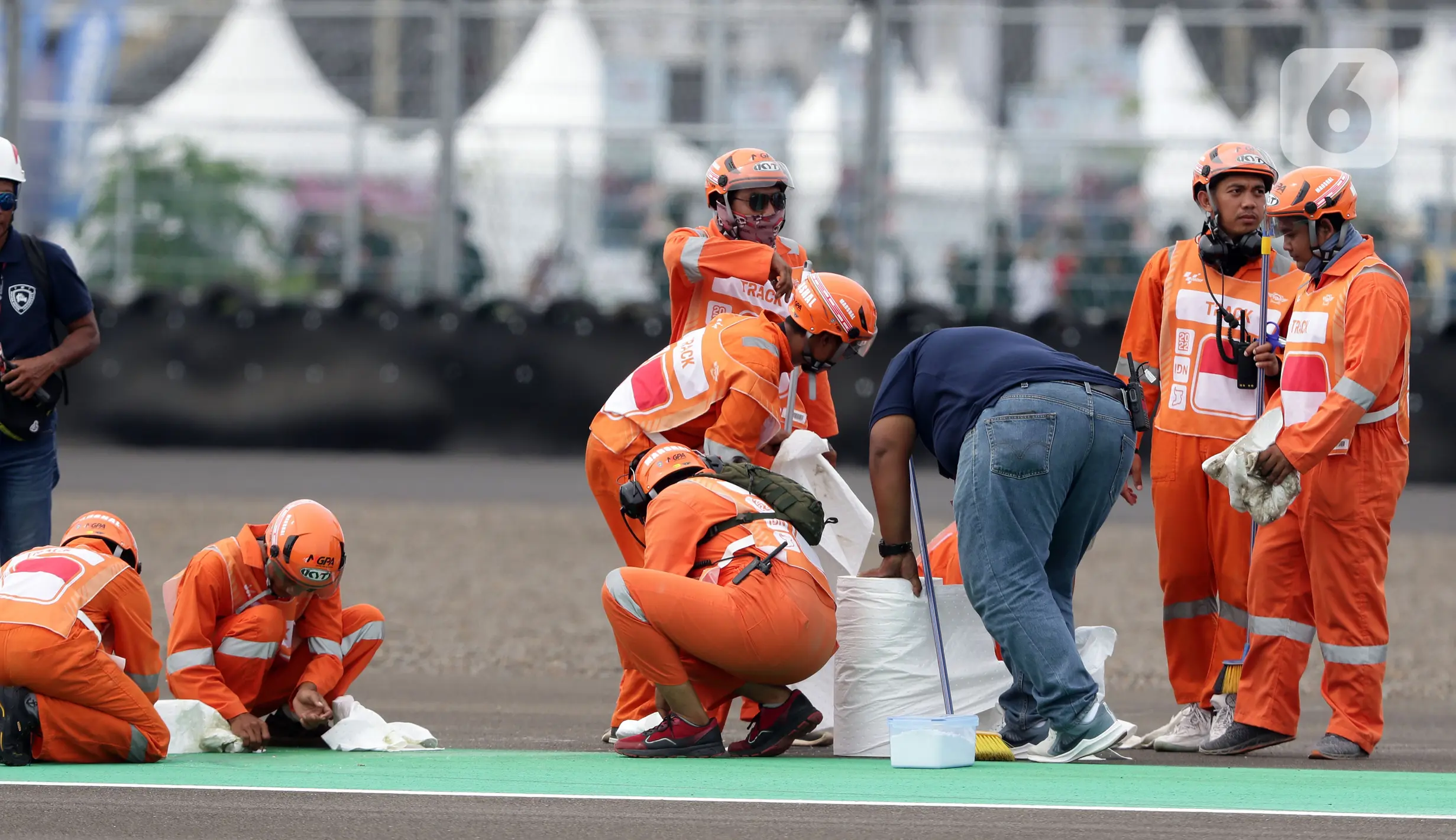 FOTO: Mengenal Tugas dan Fungsi Marshal Saat Perhelatan MotoGP - Foto ...