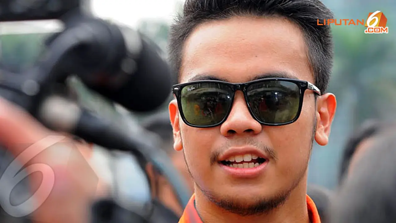 Reza SMASH Taklukkan Model Keturunan Jerman - ShowBiz Liputan6.com